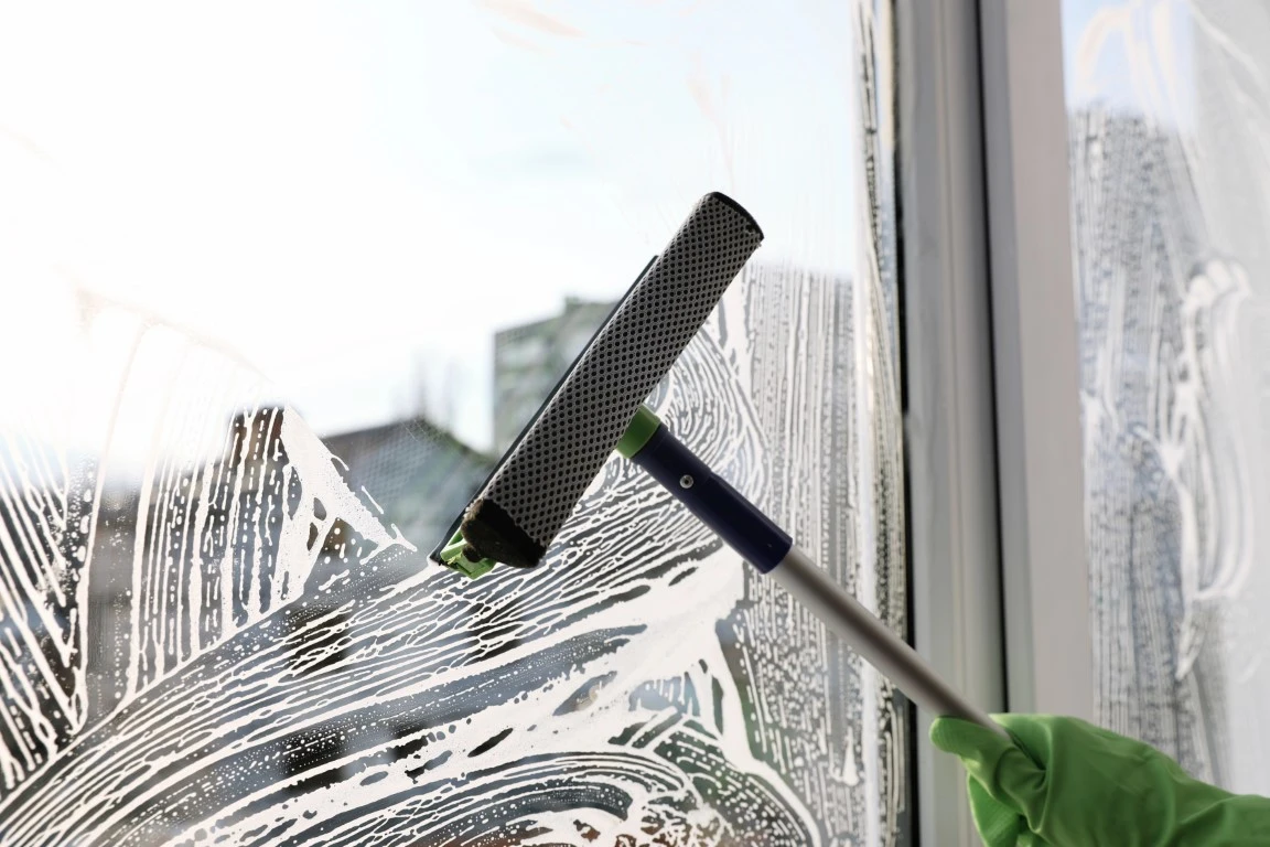 Window Washing Vs. Window Cleaning: Which Is The Best Investment For Your Home? | Vue Window ...